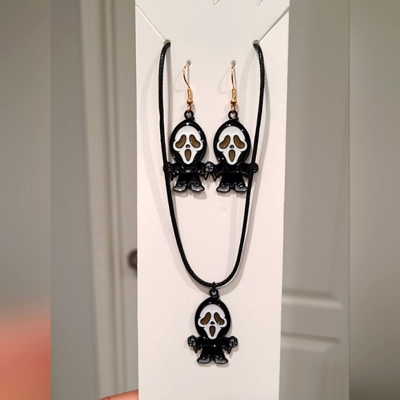 Hot Topic | Jewelry | Ghostface Necklace And Earrings Set | Poshmark